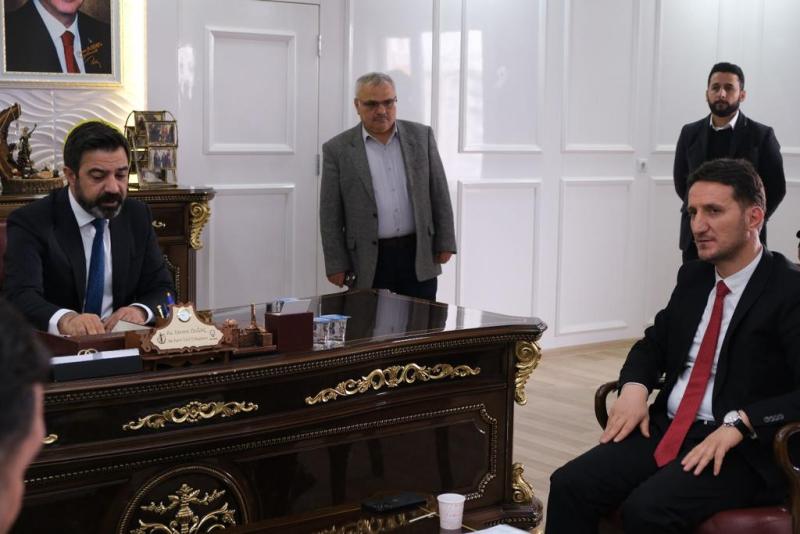 Hamza Arslan, Ak Parti’nin milletvekili aday adayı olarak başvurusunu yaptı
